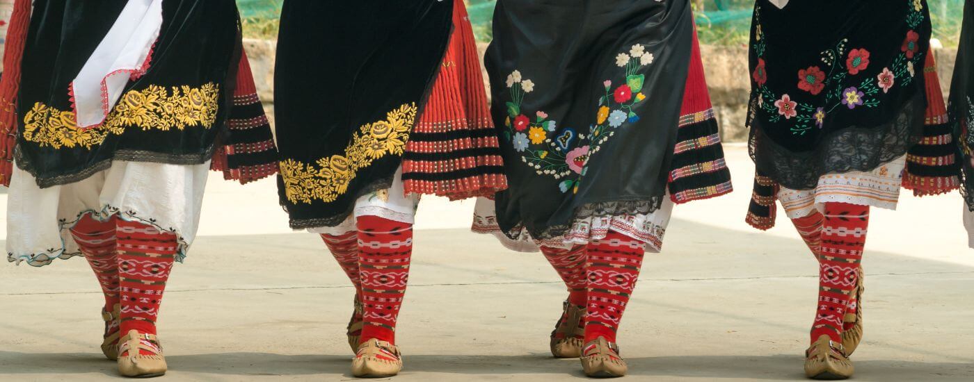 Български народни носии - видове, елементи и символика